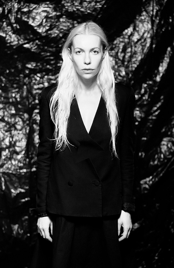 THE INTERVIEW IN|DEEDS: Mascha Naumova | ART at Berlin